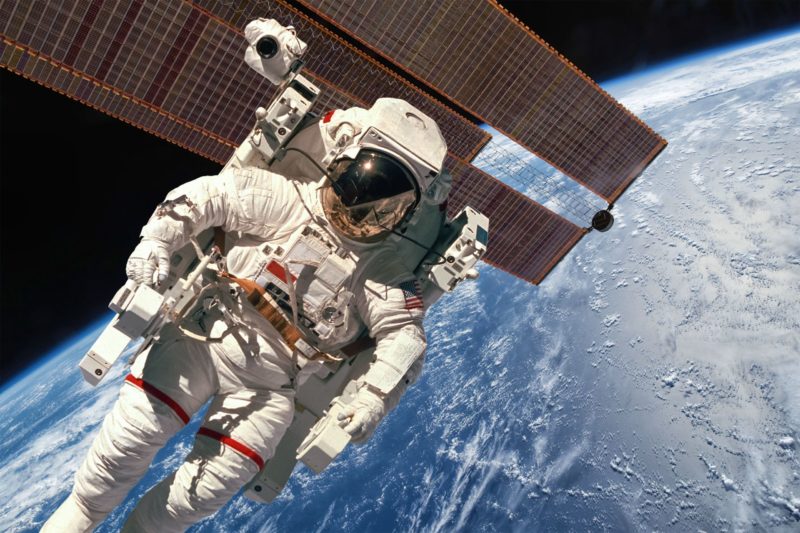 ISS : Tom Cruise va tourner un film dans l'espace - BTLV